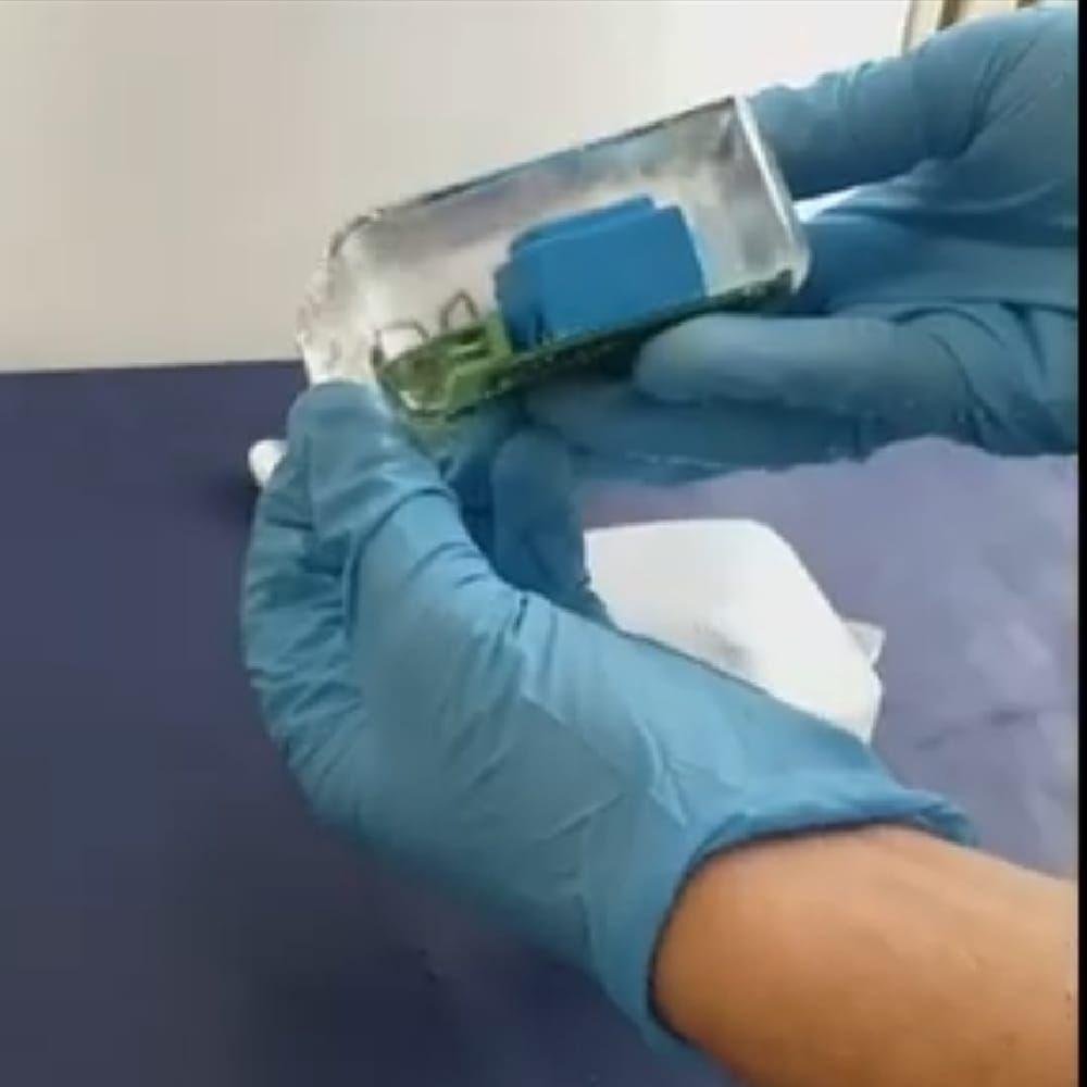 Transparent Silicone - CHEMZEST GROUP